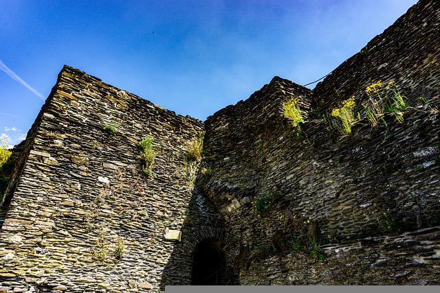 e3arabi - إي عربي – قلعة أنتوينج الأثرية في بلجيكا